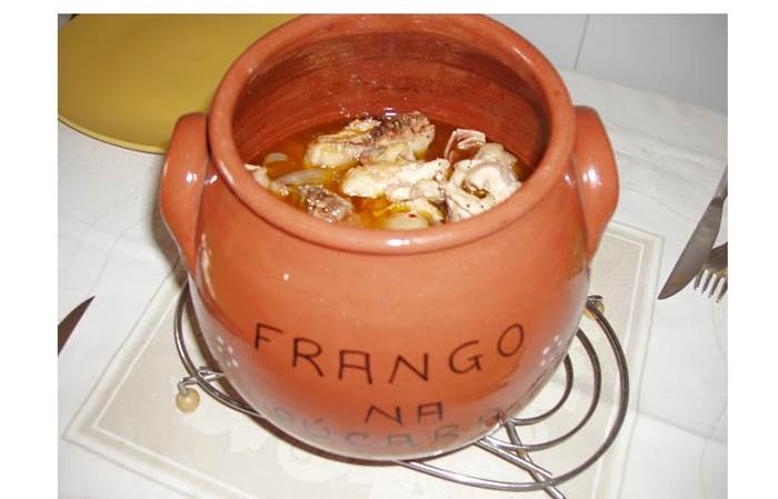 FRANGO NA PÚCARA - Receitas Para Todos os Gostos