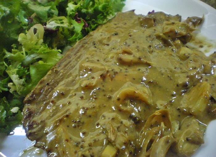 Bife com molho de mostarda à antiga - Receitas Para Todos os Gostos